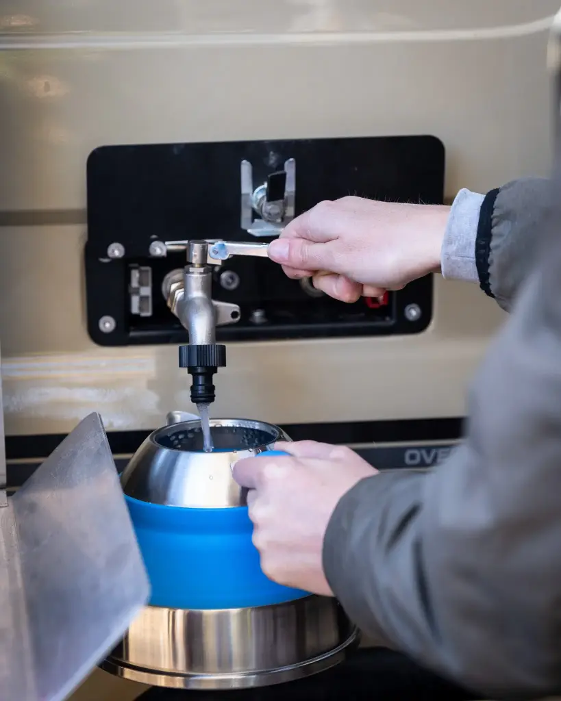 PROJECT OVERLANDER - UTILITY PANEL - ARB OUTLET | Project Overlander